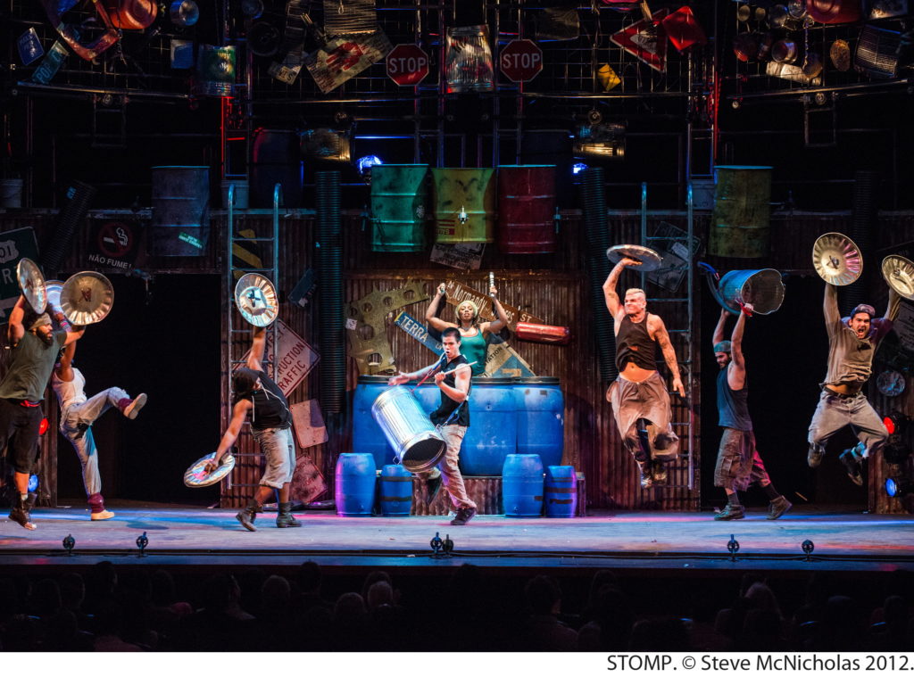STOMP – All About the Stage
